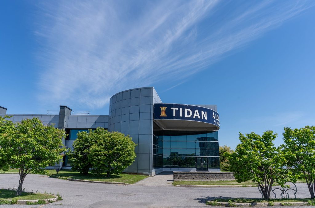 Le 1555 Carrie-Derick – Tidan